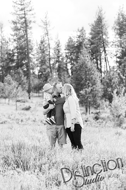 Distinction Studio | Sneak Peek: Hitchens Family